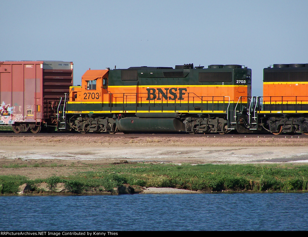 BNSF 2703